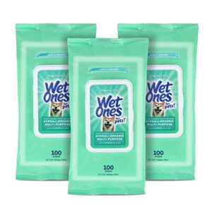 wet ones for pets multi-purpose dog wipes with vitamins a, c + e - fragrance-free dog wipes for all dogs wipes with wet lock seal - 300ct total wipes for dogs