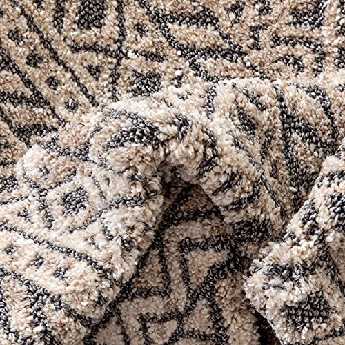 Well Woven Luda Beige Tribal Geometric Distressed High-Lo Pile Area Rug 8x10 (7'10" x 10'6")