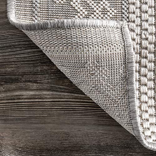 nuLOOM Lowen Tribal Indoor/Outdoor Area Rug, 4' x 6', Light Grey