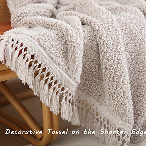 Ultra Soft Cozy Sherpa Throw Blanket, Light Weight Warm Decorative Throw Blanket with Tassel, 2 Tones Ombre Light Brown Pattern Reversible Boho Style Blanket for Sofa, Couch, Bedroom,Travel, 50”x60”