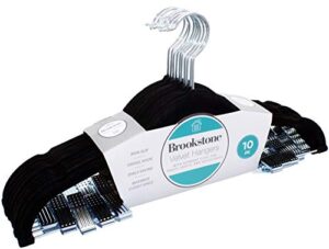 brookstone bkh1293, 10 pack non-slip velvet hangers with clips, 360° swivel hook, lightweight & slim, strong & durable, space saving design, heavy duty, won’t stain fabric, black, 10 count