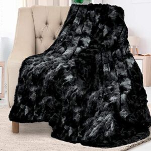 luxury plush blanket - cozy, soft, fuzzy faux fur throw blanket for couch - ideal comfy minky blanket for adults for cold nights by everlasting comfort