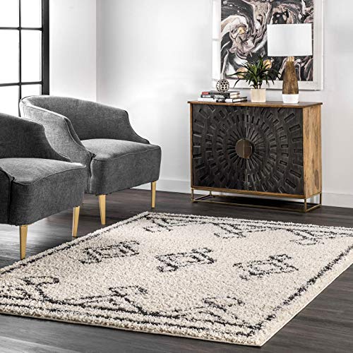 nuLOOM Mira Moroccan Diamond Shag Area Rug, 5' 3" x 7' 7", Off-white