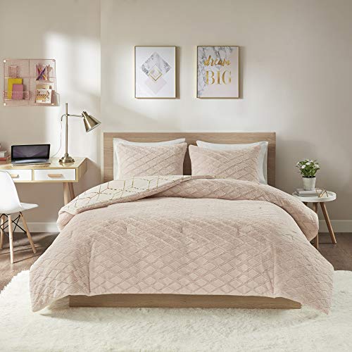 Intelligent Design Ainsley Comforter Set-Geometric Metallic Print to Faux Fur Reverse Trendy All Season Hypoallergenic Bedding, Matching Sham, Twin/Twin XL, Blush 2 Piece (ID10-1761)