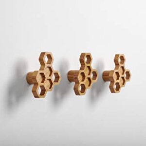 BU Products Honeycomb Wooden Wall Hooks – Set of 3 Wall Mounted Coat Hooks for Hanging Hats, Scarves, Bags, Dog Leads, Towels and More.