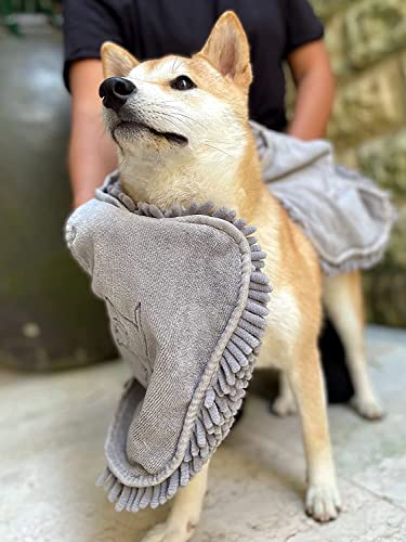 Tuff Pupper Quick Dry Towel for Dogs | Ultra Absorbent Microfiber Shammy | Extra Large 35x15 Size for All Breeds | Comfortable Hand Pockets | Indoor Outdoor Use | Durable Material | Machine Washable