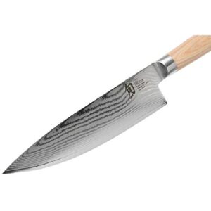 Shun Cutlery Classic Blonde Chef's Knife 8”, Thin, Light Kitchen Knife, Ideal for All-Around Food Preparation, Authentic, Handcrafted Japanese, Professional Chef Knife