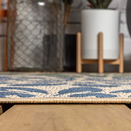 JONATHAN Y SMB110B-4 Zinnia Modern Floral Textured Weave Indoor Outdoor Area-Rug Bohemian Coastal Easy-Cleaning Bedroom Kitchen Backyard Patio Non Shedding, 4 X 6, Navy/Green