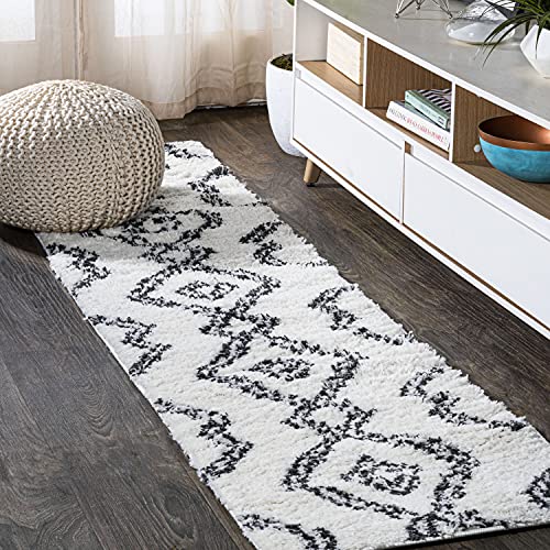 JONATHAN Y MOH401A-210 Deia Moroccan Style Diamond Shag Indoor Area-Rug, Bohemian, Contemporary, Shags Easy-Cleaning,Bedroom,Kitchen,Living Room,Non Shedding, White/Gray, 2 X 10