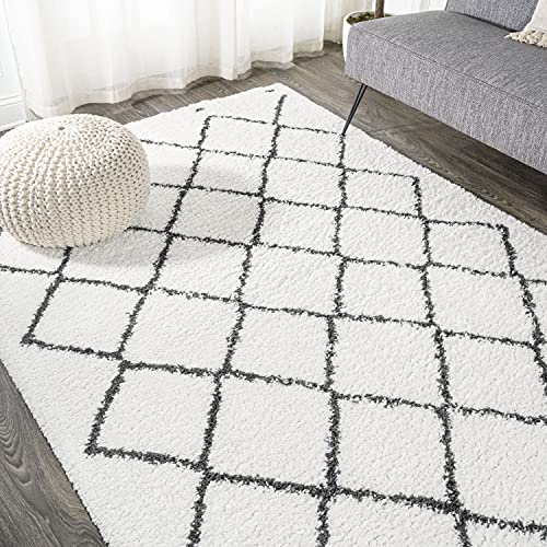 JONATHAN Y MOH410A-4 Cami Moroccan Style Diamond Shag Indoor Area-Rug Bohemian Contemporary Geometric Easy-Cleaning Bedroom Kitchen Living Room Non Shedding, 4 X 6, White/Black