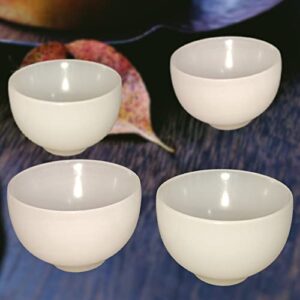 lly small tea and liquor cups, natural jade cup kung fu teacups, one ounce capacity, a high-grade gift for business and ceremony (suet jade)