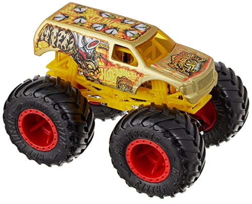 Hot Wheels Monster Trucks, 1:64 Scale Monster Trucks Toy Trucks, Set of 4, Giant Wheels, Favorite Characters and Cool Designs