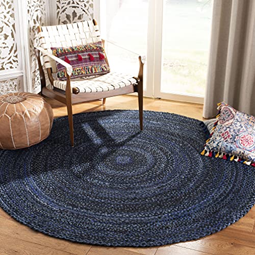 SAFAVIEH Braided Collection Area Rug - 5' Round, Navy & Black, Handmade Country Cottage Reversible Cotton, Ideal for High Traffic Areas in Living Room, Bedroom (BRD452N)