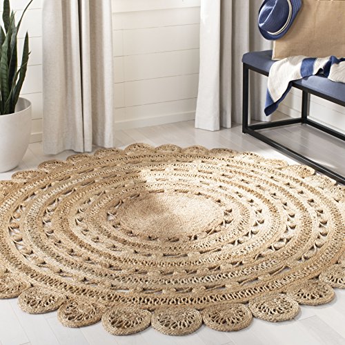 SAFAVIEH Natural Fiber Collection Area Rug - 5' Round, Natural, Handmade Boho Charm Braided Jute, Ideal for High Traffic Areas in Living Room, Bedroom (NF805B)