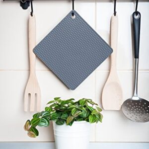 Silicone Trivet Mats - Pot Holders - Drying Mat Our potholders Kitchen Tools is Heat Resistant to 440°F, Non-Slip Durable Flexible Easy to wash and Dry and Contains 4 pcs by Q's INN.