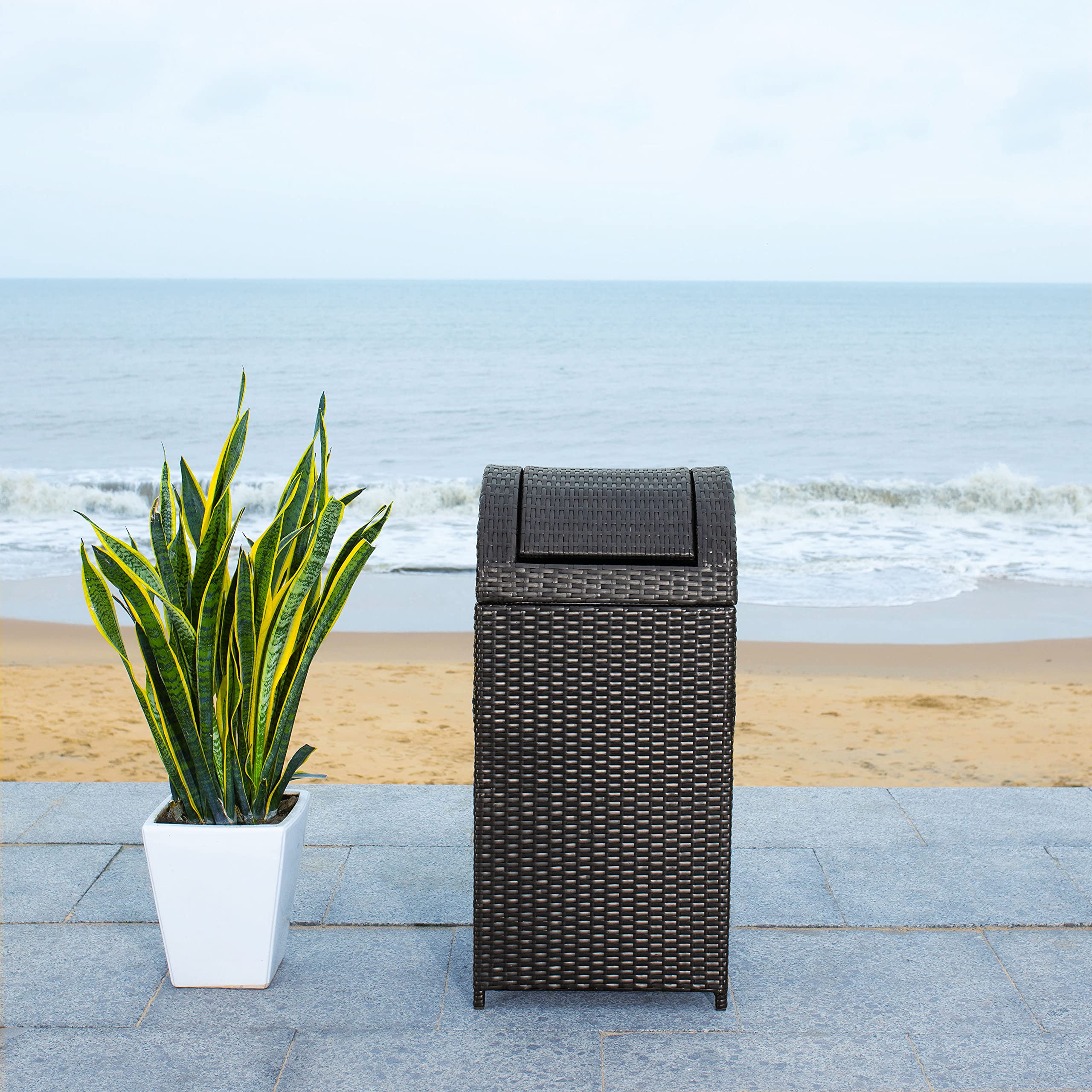 Safavieh Outdoor Collection Serapis Black Wicker Trash Bin