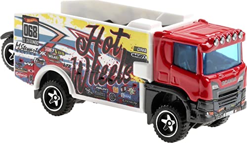 Hot Wheels Trackin' Trucks, 1:64 Scale Toy Racing Rig & 1 Toy Car for On and Off Track Play (Styles May Vary)