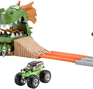 Hot Wheels Monster Jam Dragon Arena Attack Playset