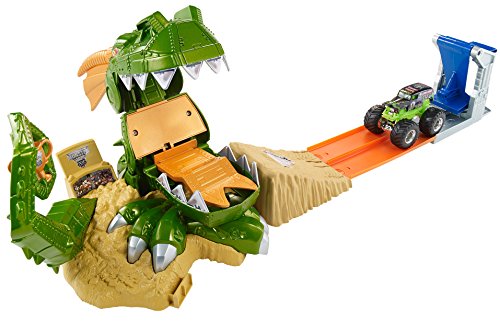 Hot Wheels Monster Jam Dragon Arena Attack Playset