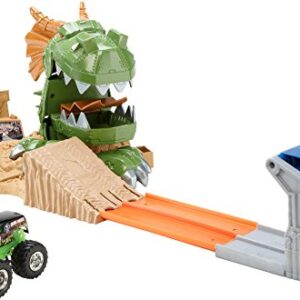 Hot Wheels Monster Jam Dragon Arena Attack Playset