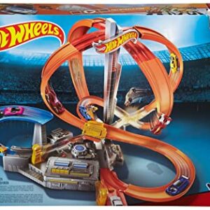 Hot Wheels Toy Car Track Set Spin Storm, 3 Intersections for Crashing & Motorized Booster, 1:64 Scale Car