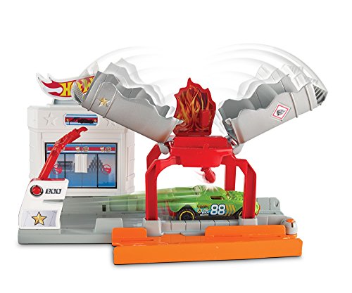 Hot Wheels Blaze Blast Playset Vehicle