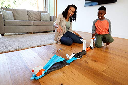 Hot Wheels Track Builder Rocket Launch Challenge playset