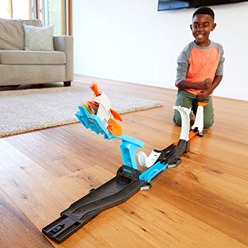 Hot Wheels Track Builder Rocket Launch Challenge playset