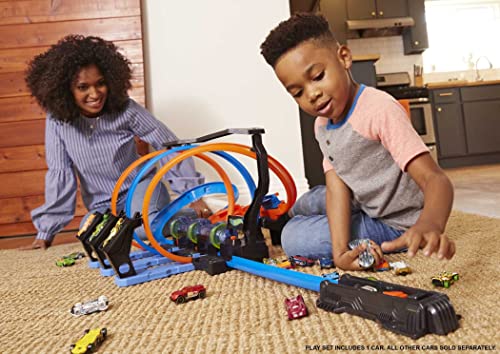 Hot Wheels Toy Car Track Set, Corkscrew Crash with 1:64 Scale Car, 3 Crash Zones, Powered by Motorized Booste, [Amazon Exclusive]