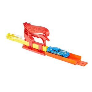 Hot Wheels FVM09 Pocket Launcher Playset with Car, Multicoloured