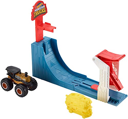 Hot Wheels Monster Trucks Big AIR Breakout Play Set