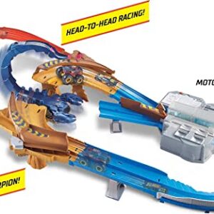 Hot Wheels Monster Trucks Scorpion Sting Raceway Track Set with 1 Toy Truck & 1 Hot Wheels Car in 1:64 Scale, Boosted Race Track