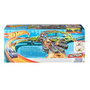 Hot Wheels Toy Car Track Set Colossal Crash, More Than 5-Ft Wide, Powered by Motorized Booster, 1:64 Scale Car