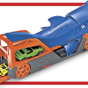 Hot Wheels Toy Car Shark Chomp Transporter & 1:64 Scale Car, Connects to Hot Wheels Track & Stores 5 Scale Vehicles