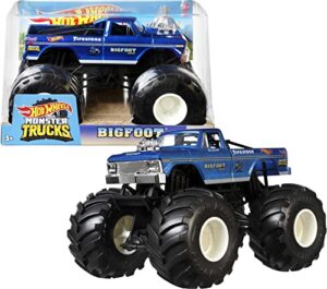 hot wheels monster trucks, oversized monster truck bigfoot, 1:24 scale die-cast toy truck with giant wheels and cool designs