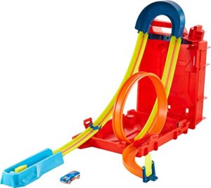 hot wheels track builder unlimited playset fuel can stunt box, 14 component parts & 1:64 scale toy car