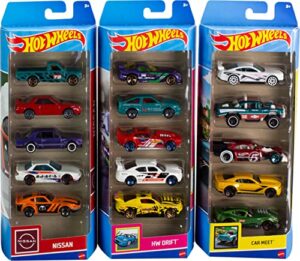 hot wheels set of 15 toy cars or trucks, 3 themed 5-packs of 1:64 scale die-cast vehicles (styles may vary)