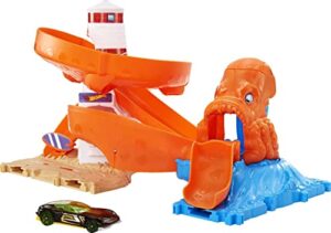 hot wheels toy car track set city octopus invasion attack playset, octopus launcher, 1:64 scale car