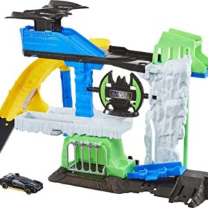 Hot Wheels Dc Batcave Playset with Batman Character Car in 1:64 Scale, Toy Replica of the Batcave with Storage