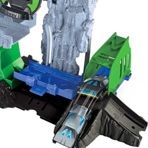 Hot Wheels Dc Batcave Playset with Batman Character Car in 1:64 Scale, Toy Replica of the Batcave with Storage