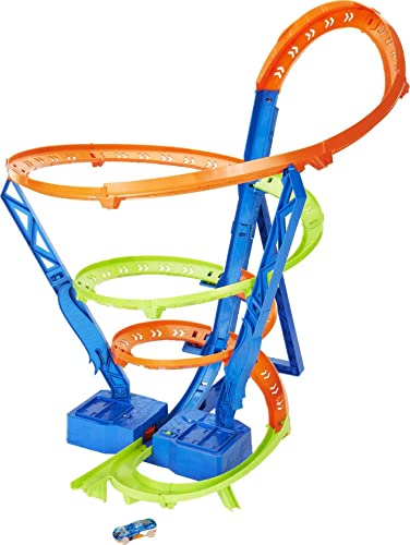 Hot Wheels Toy Car Track Set Spiral Speed Crash, Powered by Motorized Booster, 29-in Tall Track with 1:64 Scale Car