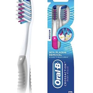 Oral-B Battery Powered CrossAction Deep Reach Manual Toothbrush, Medium, 2 count (Color May Vary)