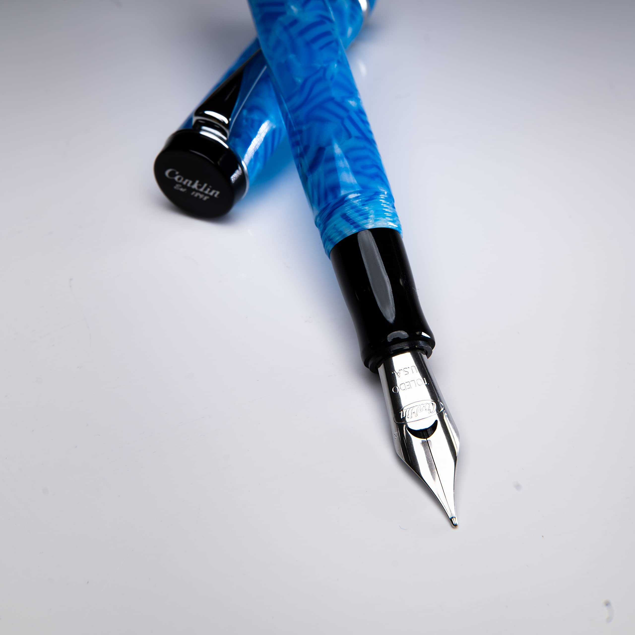 Conklin Duragraph Fountain Pen - Broad Nib Fountain Pen, Ice Blue (CK71350: CK7154)