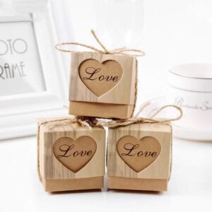 VGoodall 100PCS Wedding Favor Candy Boxes, 2x2x2 Inches Mini Cube Brown Candy Gift Boxes with Heart Burlap Jute Twine for Guests Bridal Baby Shower Birthday Party Decorations