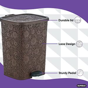 Compact Plastic Step-On Trash Can, Indoor and Outdoor Waste Bin with Foot Pedal, Brown Decorative Garbage Bin with Lace Design, 6 Qt Small Trash Can for Kitchen, Bathroom, Bedroom, Patio, Yard