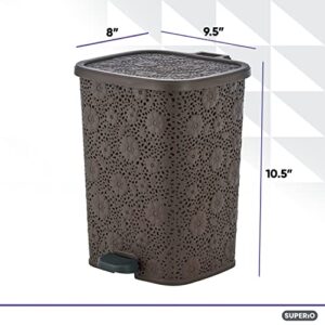 Compact Plastic Step-On Trash Can, Indoor and Outdoor Waste Bin with Foot Pedal, Brown Decorative Garbage Bin with Lace Design, 6 Qt Small Trash Can for Kitchen, Bathroom, Bedroom, Patio, Yard