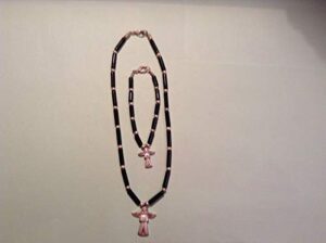 plastic bead 17" necklace & 7" bracelets, black, & silver color with pendent