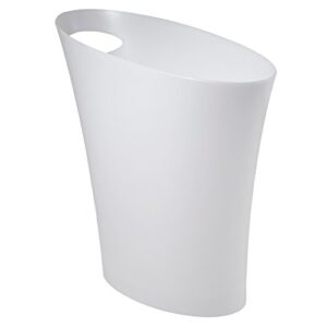 umbra 6215321 2 gal white skinny wastebasket - pack of 6