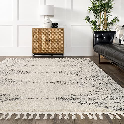 nuLOOM Sadie Moroccan Diamond Tassel Shag Area Rug, 6' 7" x 9', Off-white