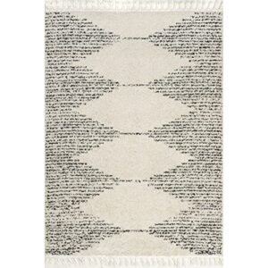 nuLOOM Sadie Moroccan Diamond Tassel Shag Area Rug, 6' 7" x 9', Off-white